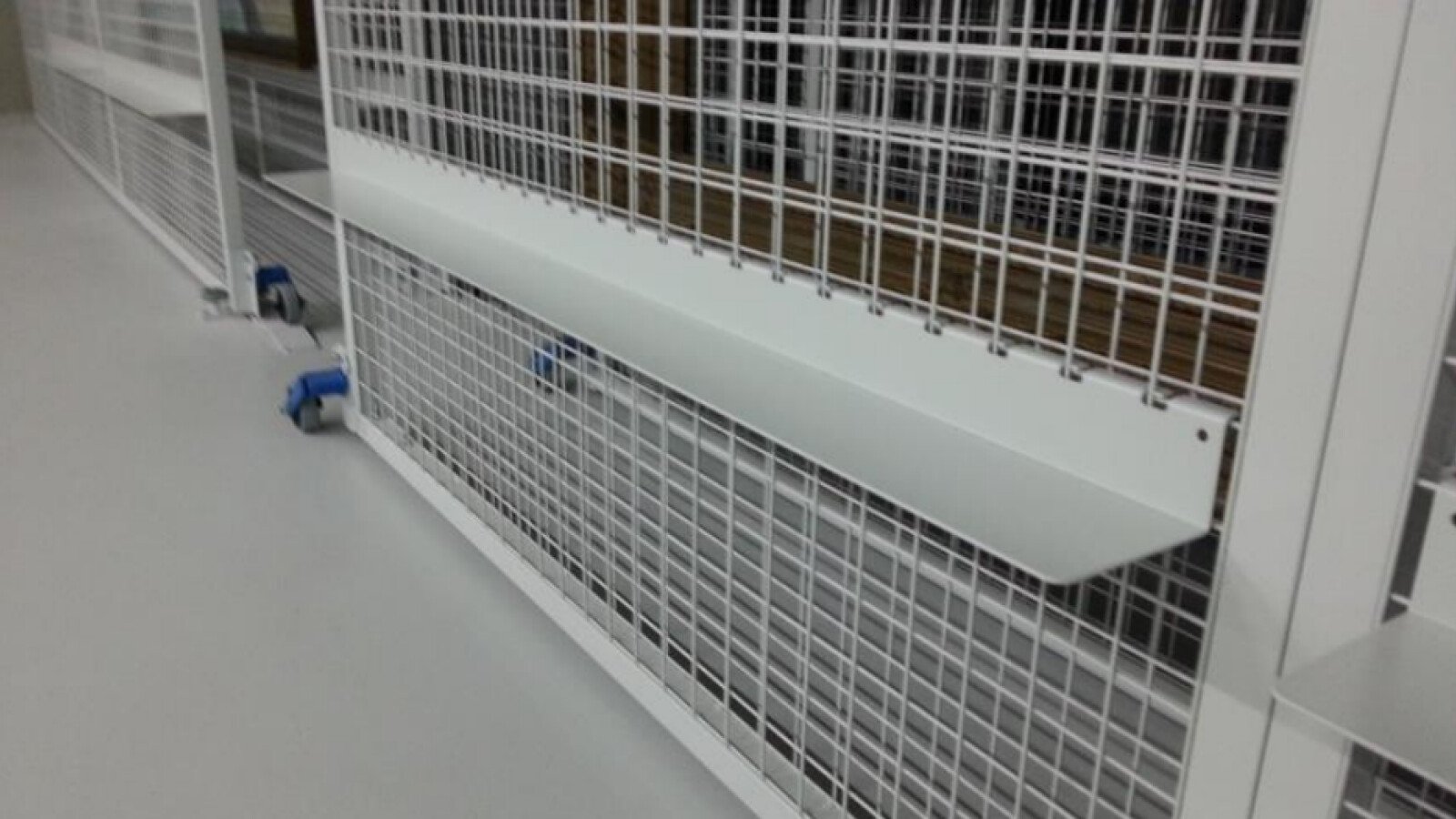 High quality mesh frames & accessories | Bruynzeel Storage Systems